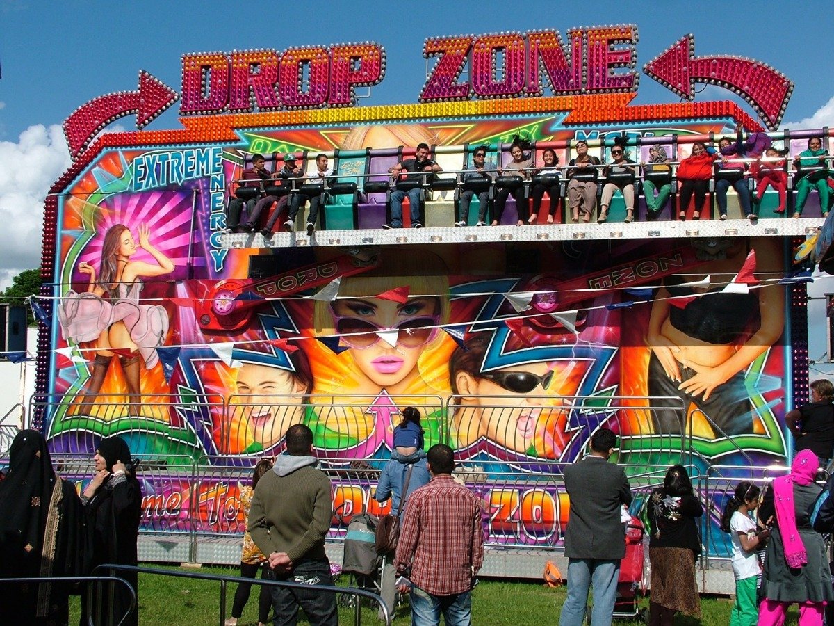 Cowie's Funfairs | Funfair & Fairground Rides Hire in the UK